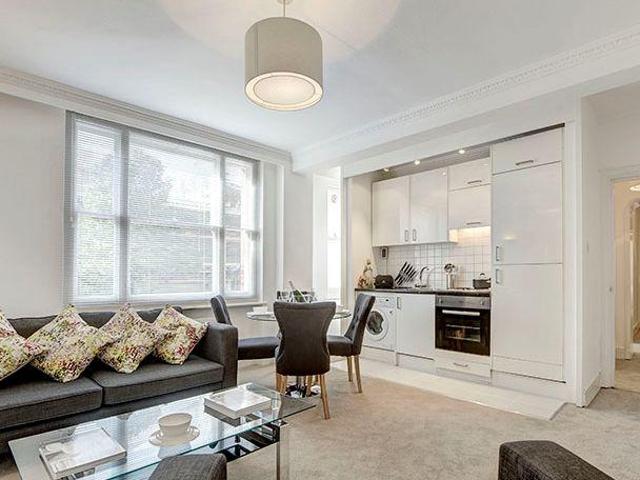 Hill Street, London W1J 2 bed apartment to rent £5,460 pcm £1,260 pw