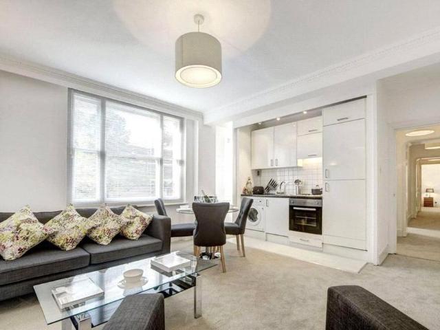Hill Street, London, W1J 2 bed flat to rent £5,460 pcm £1,260 pw
