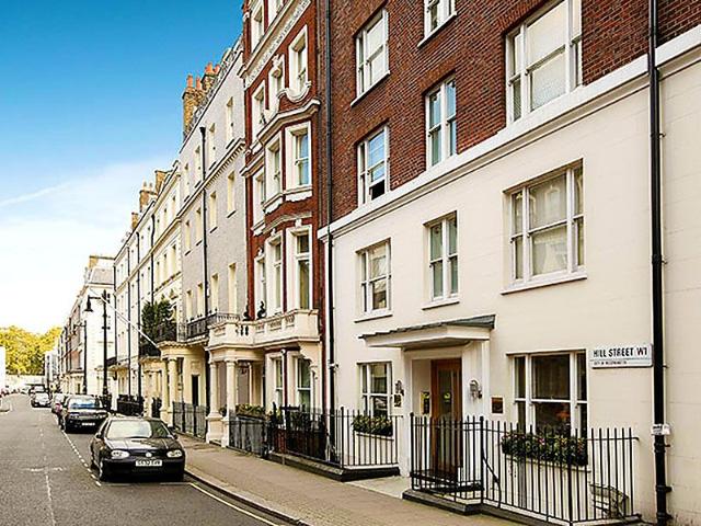 Hill Street, Mayfair, London W1J, 1 bed flat to rent, £3,727 pcm | PrimeLocation