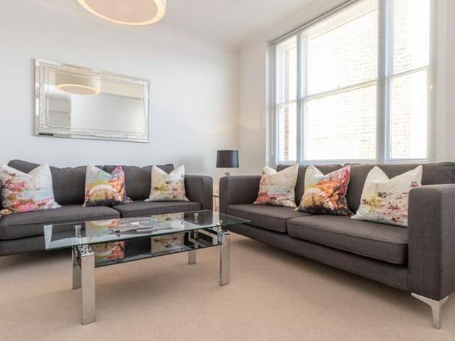 Hill Street, Mayfair, London W1J, 1 bed flat to rent, £3,727 pcm | PrimeLocation