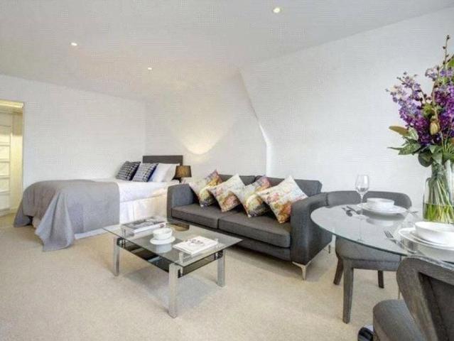 Hill Street, Mayfair, London W1J, Studio to rent, £2,730 pcm | PrimeLocation