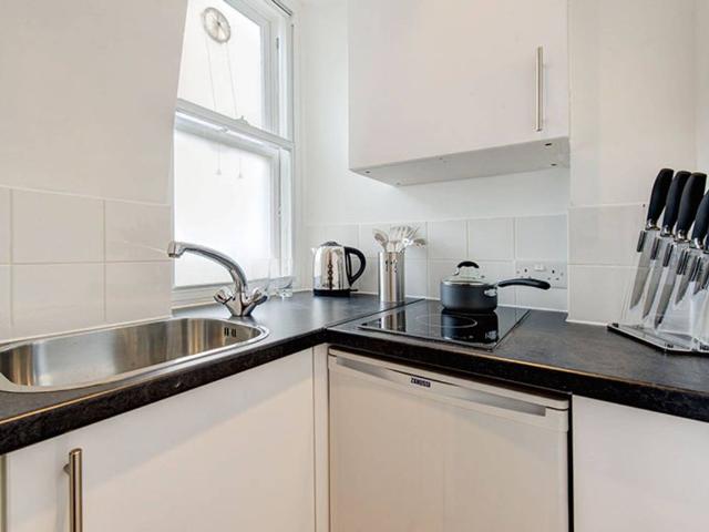 Hill Street, Mayfair, London W1J, Studio to rent, £2,817 pcm | PrimeLocation