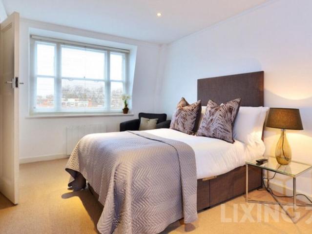 Hill Street, Mayfair, W1J 5LY Studio to rent £2,800 pcm £646 pw