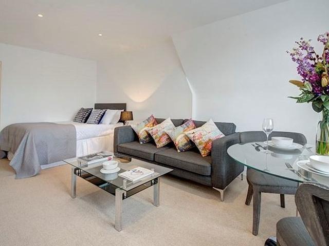 Hill Street, Mayfair W1J, Studio to rent, £2,730 pcm | PrimeLocation