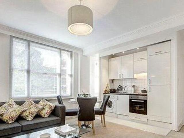 Hill Street, Mayfair, 2 Bedroom Apartment