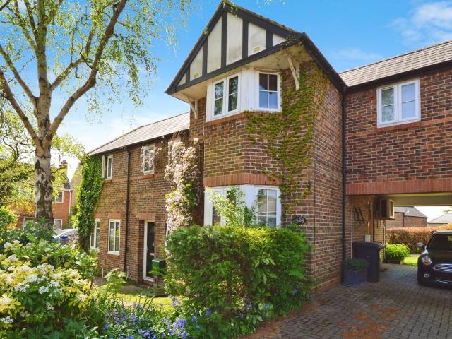 Hill Street, St Albans AL3, 2 bed terraced house to rent, £1,600 pcm | PrimeLocation