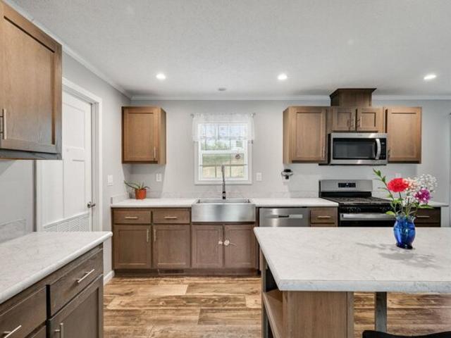 Hill Top Cir, Richmond, Property For Sale