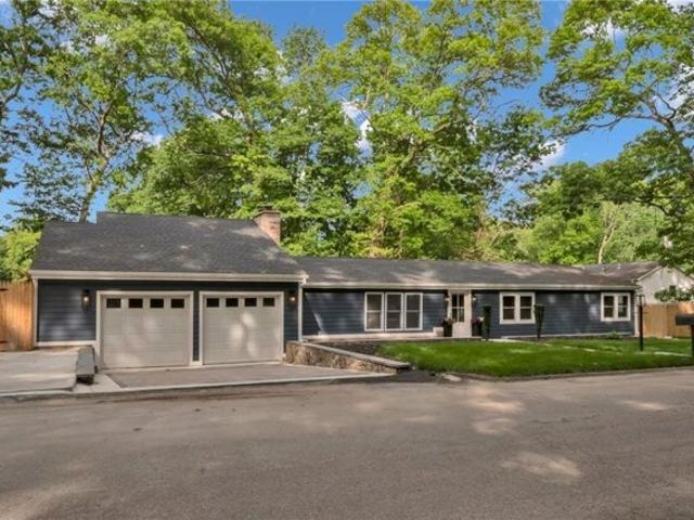 Hill Top Dr, Johnston, Home For Sale
