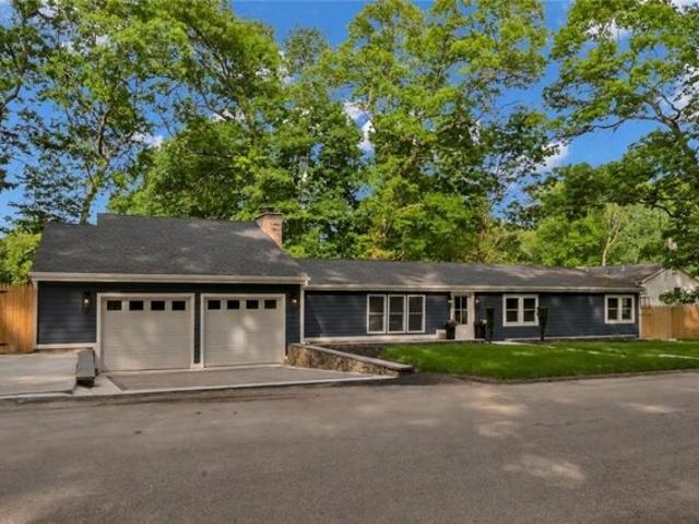 Hill Top Dr, Johnston, Home For Sale