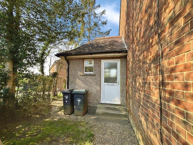 Hill Top Lane, Saffron Walden CB11, 1 bed flat to rent, £950 pcm | PrimeLocation