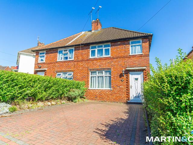 Hill Top Road, Oldbury B68, 3 bed semi detached house to rent, £1,250 pcm | PrimeLocation