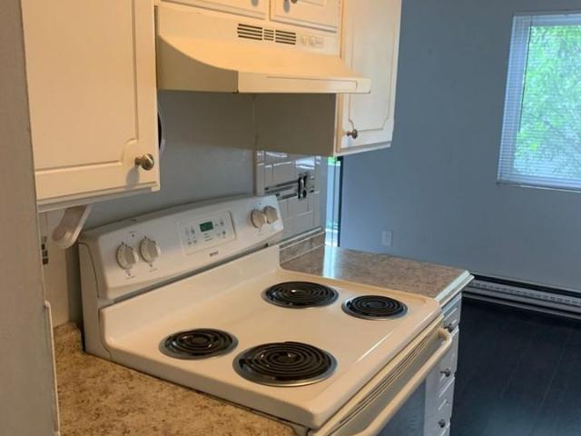 Hill Town Apartments 2 Bedroom Apartment for Rent at 2201 S Main St, Seattle, WA 98144 Atlantic