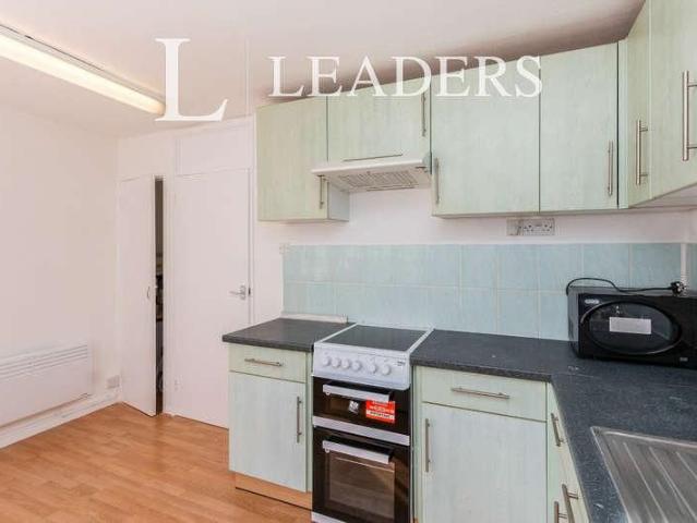 Hill View Court, GU22