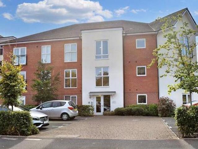 Hill View Road, Malvern, 2 Bedroom Apartment