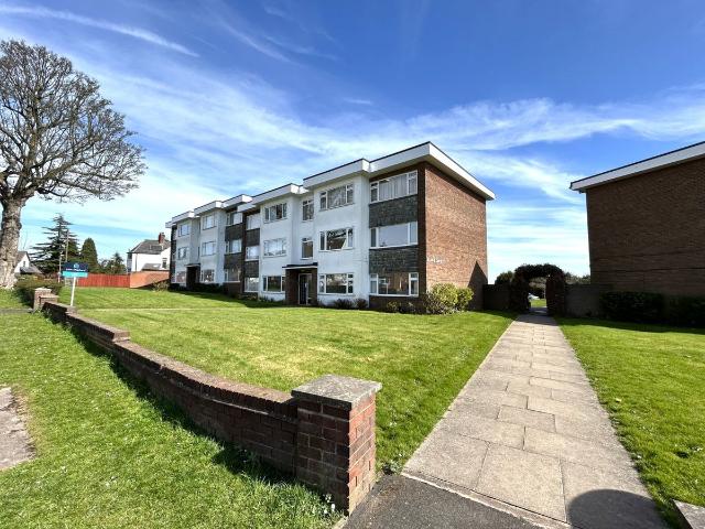 Hill Village Road, Sutton Coldfield, West Midlands B75, 2 bed flat to rent, £1,050 pcm | PrimeLocation