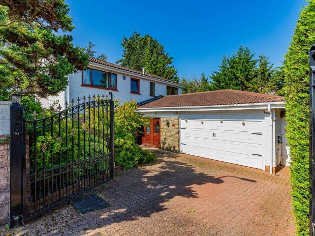Hillcot Close, Cardiff CF14 4 bed detached house to rent £2,800 pcm £646 pw