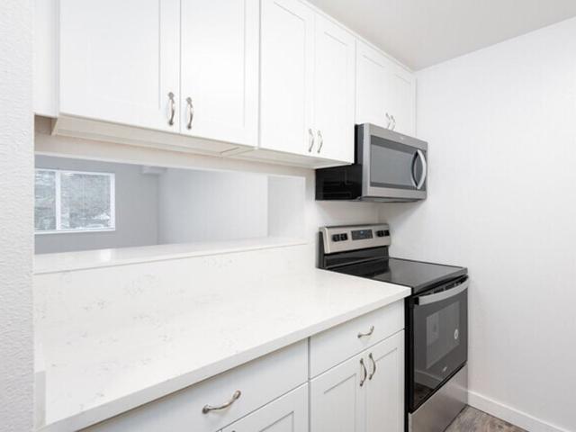 Hillcourt Apartments 3 Bedroom Apartment for Rent at 3022 Ne 140th St, Seattle, WA 98125 Lake City