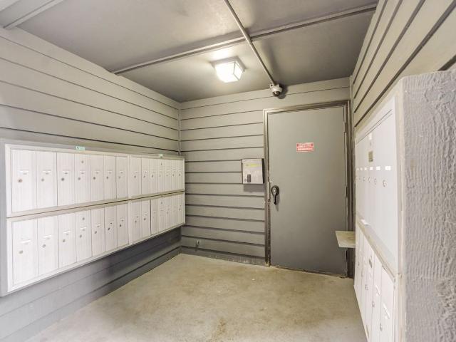 Hillcourt Apartments Studio Apartment for Rent at 3022 Ne 140th St, Seattle, WA 98125 Lake City