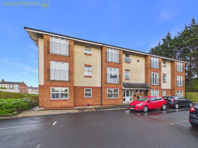 Hillcrest Court, Breck Road, Wallasey CH44, 2 bed flat to rent, £825 pcm | PrimeLocation