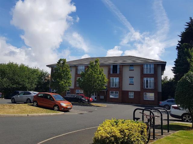 Hillcrest Court, Wallasey CH44, 2 bed flat to rent, £695 pcm | PrimeLocation