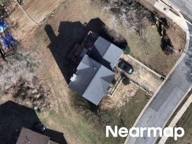 Hillcrest Chase Ln