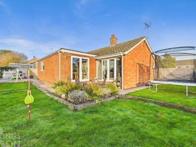 Hillcrest, Chedgrave, 3 Bedroom Detached