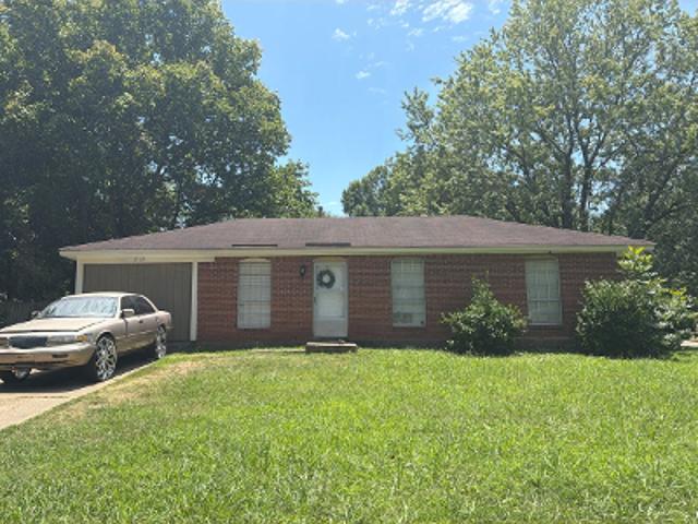 Hillcrest Cir