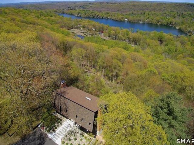 Hillcrest Ct, Ridgefield, Home For Sale