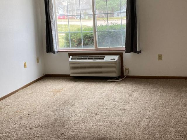 Hillcrest Apts
