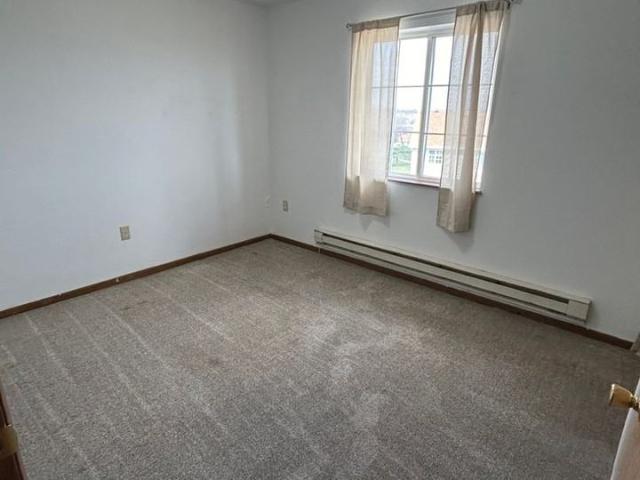 Hillcrest Apts 2 Bedroom Apartment for Rent at 208 Glenda Dr, Marshalltown, IA 50158