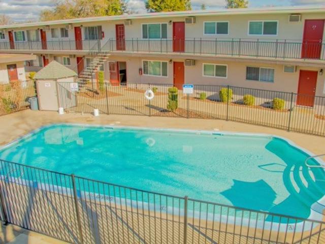 Hillcrest Apartments