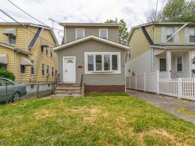 Hillcrest Ave, Plainfield, Home For Sale