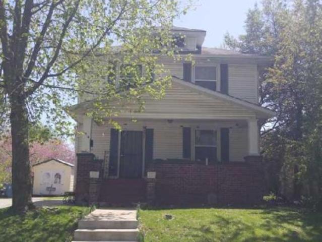 Hillcrest Ave