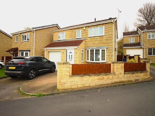 Hillcrest Drive, South Anston 4 bed detached house to rent £1,295 pcm £299 pw