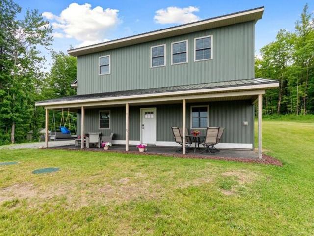Hillcrest Hts, Saint Albans Town, Home For Sale