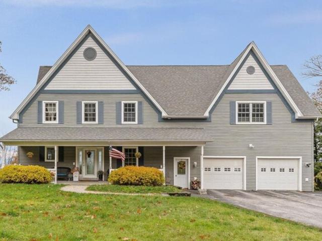 Hillcrest Hts, Saint Albans Town, Home For Sale