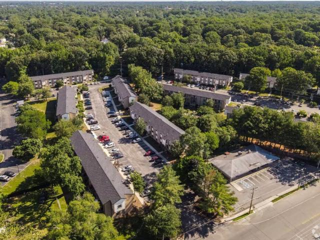 Hillcrest Oaks