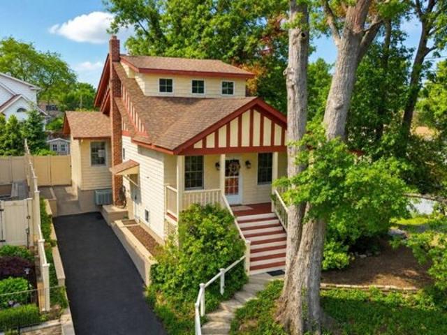Hillcrest, Staten Island, Home For Sale