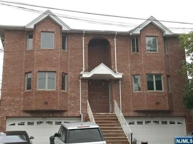 Hillcrest Pl, Palisades Park, Home For Sale
