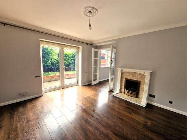 Hillcrest Road, Stockport, SK2