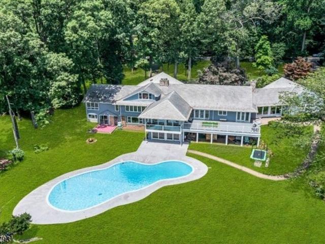Hillcrest Rd, Bridgewater Twp, Home For Sale