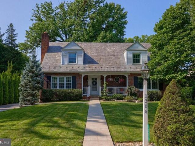 Hillcrest Rd, Lancaster, Home For Sale