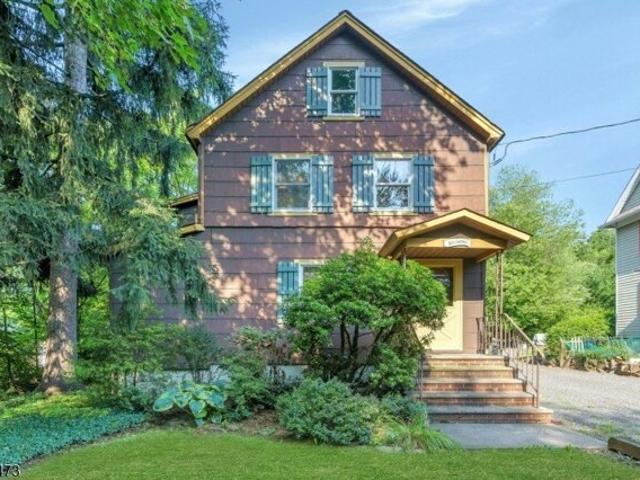 Hillcrest Rd, Watchung, Home For Sale