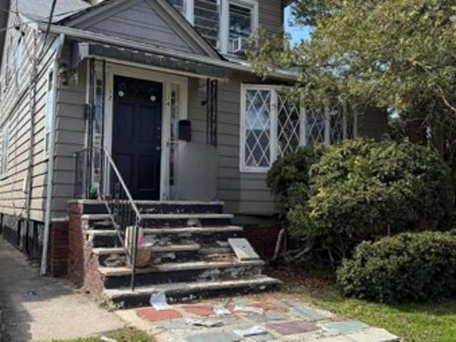 Hillcrest Rd Unit,maplewood, Home For Sale