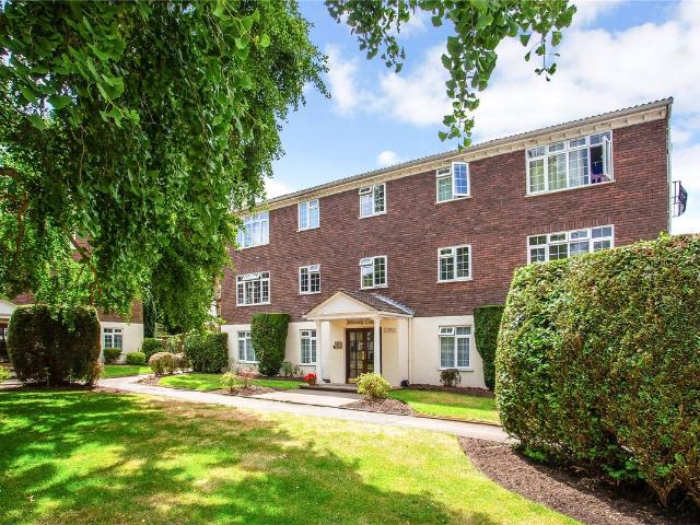 Hillcrest, Weybridge, Surrey KT13, 1 bed flat to rent, £1,500 pcm | PrimeLocation