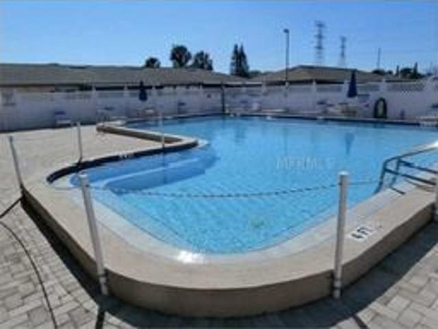 Hillcrest villas 1bed 1 bath