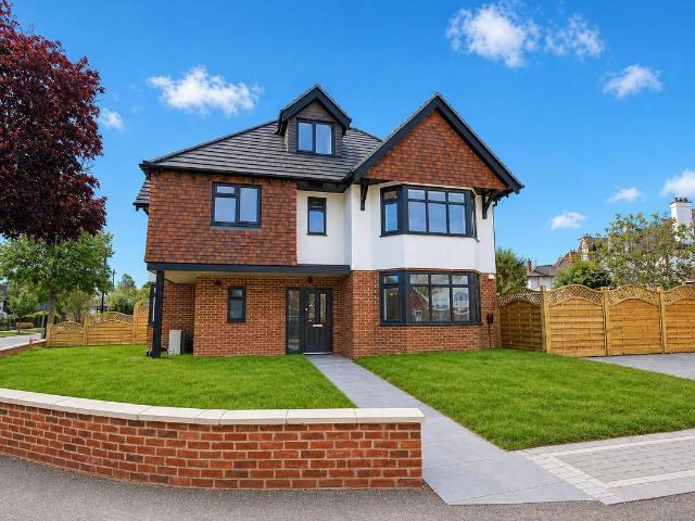Hillcroome Road, South Sutton SM2, 4 bed semi detached house to rent, £3,650 pcm | PrimeLocation