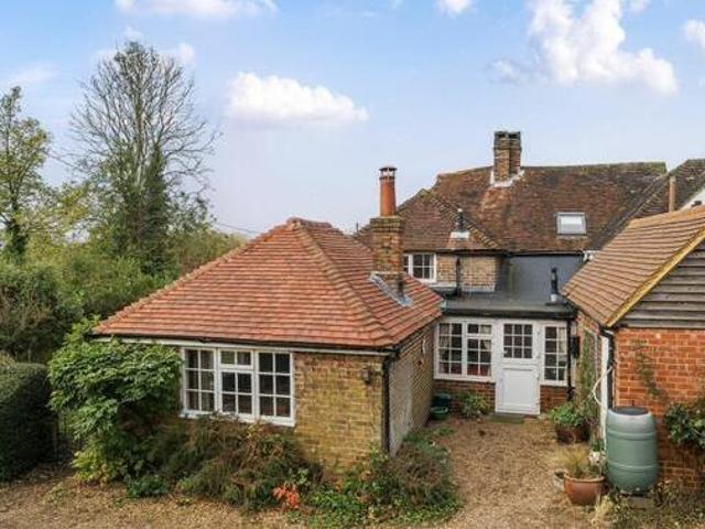 Hilland Road, Billingshurst, 2 Bedroom Semi detached