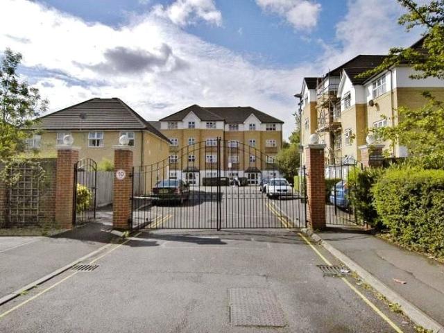 Hillary Drive, Isleworth TW7, 1 bed flat to rent, £1,450 pcm | PrimeLocation