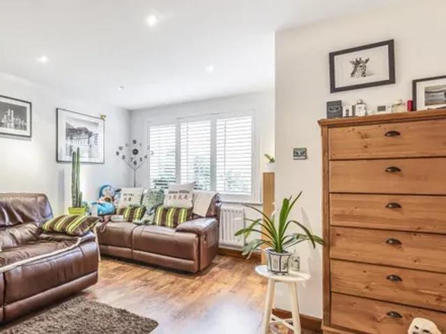 Hillary Drive, London, TW7 7EG, United Kingdom | 3 bed house for rent #138775440 | Rentberry